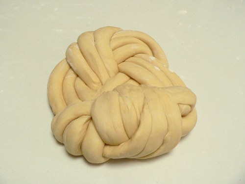 Winston Knot Tutorial | Fig Jam and Lime Cordial