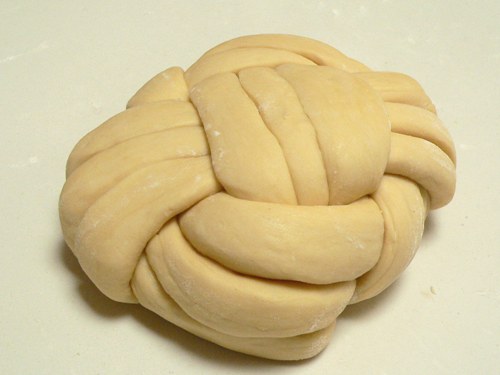 Winston Knot Tutorial | Fig Jam and Lime Cordial